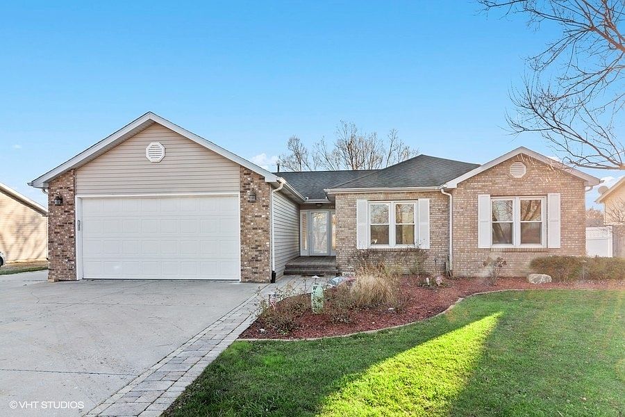 239 Brian Ln, Braidwood, IL 60408 | Zillow