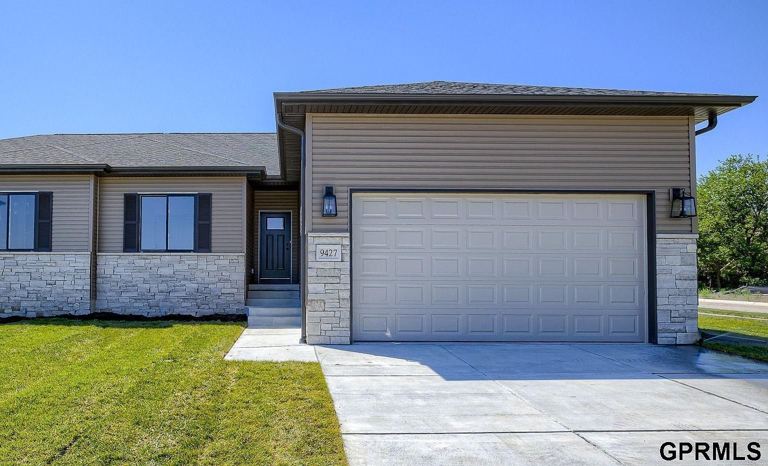 9427 Linwood Pl, Lincoln, NE 68505 | Zillow