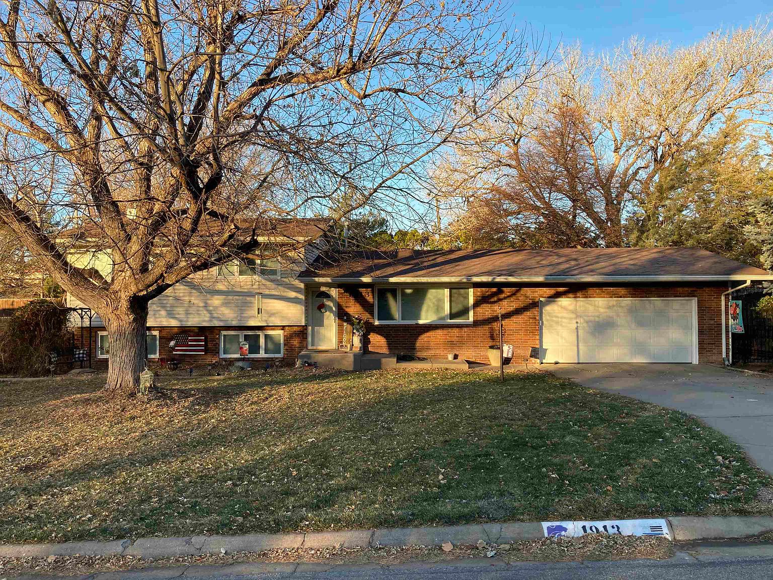 1913 Barham Blvd, Dodge City, KS 67801 | MLS #14277 | Zillow