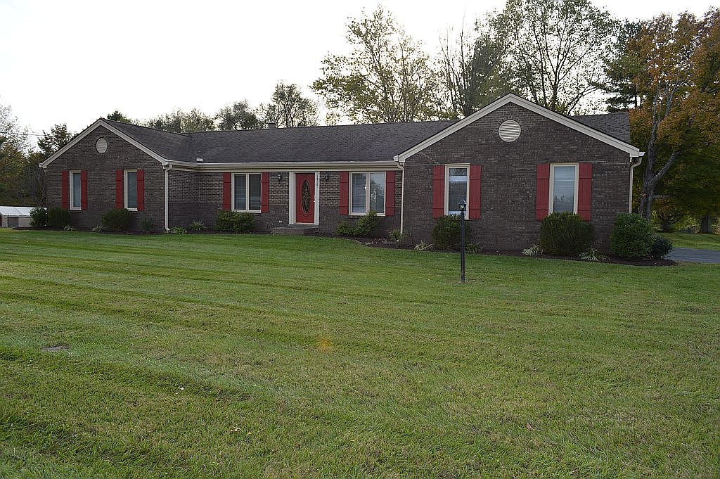 1904 W Moody Ln, La Grange, KY 40031 | Zillow