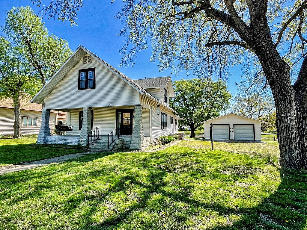 204 N Custer St, Delphos, KS 67436 | Zillow