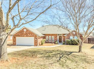 2820 Weymouth Way, Norman, OK 73071 | Zillow