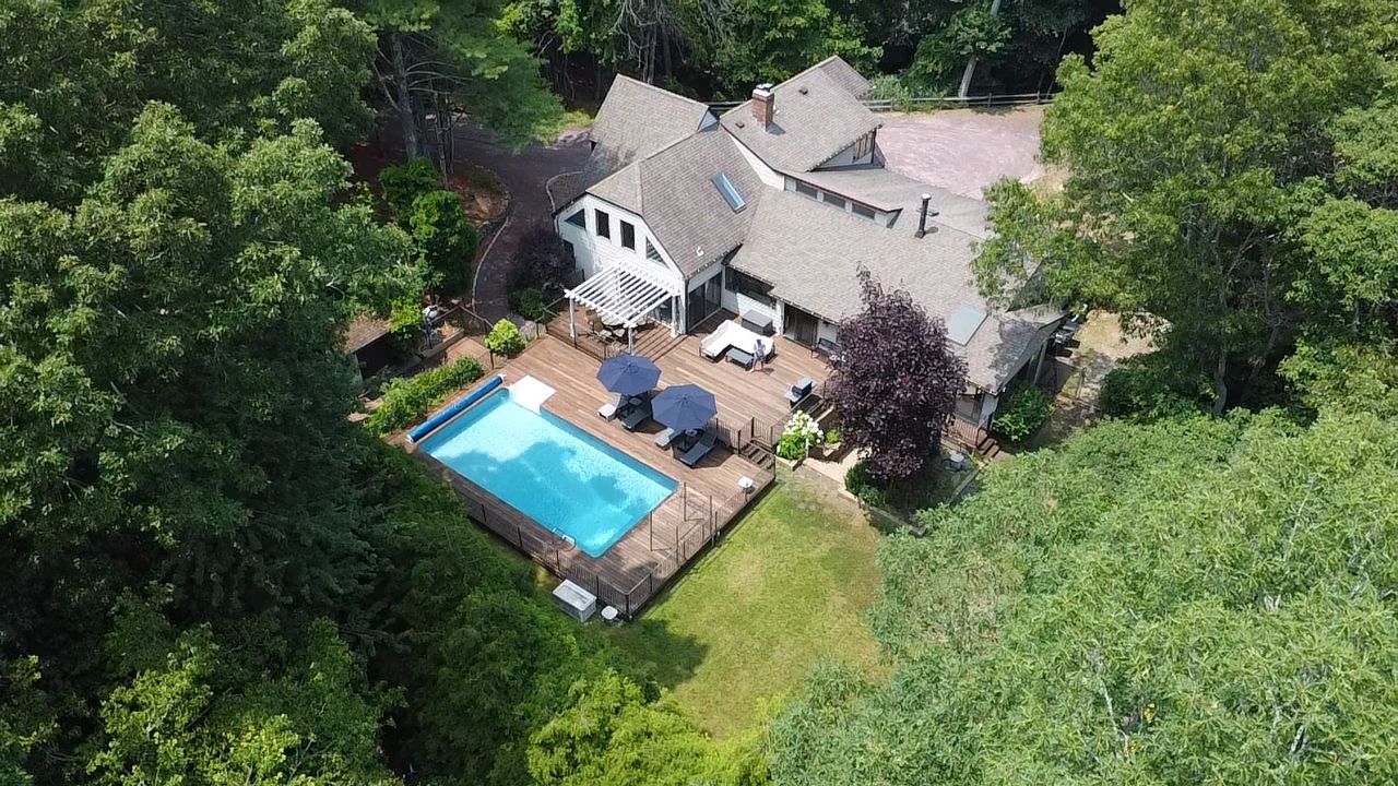 536 Pleasure Dr, Flanders, NY 11901 | Out East