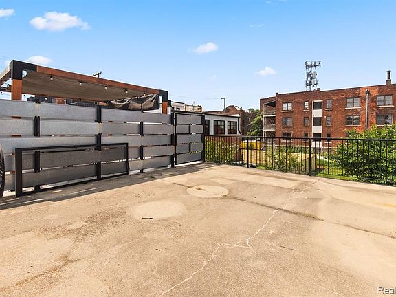 627 W Alexandrine St UNIT 6, Detroit, MI 48201 | MLS #20230062959 | Zillow