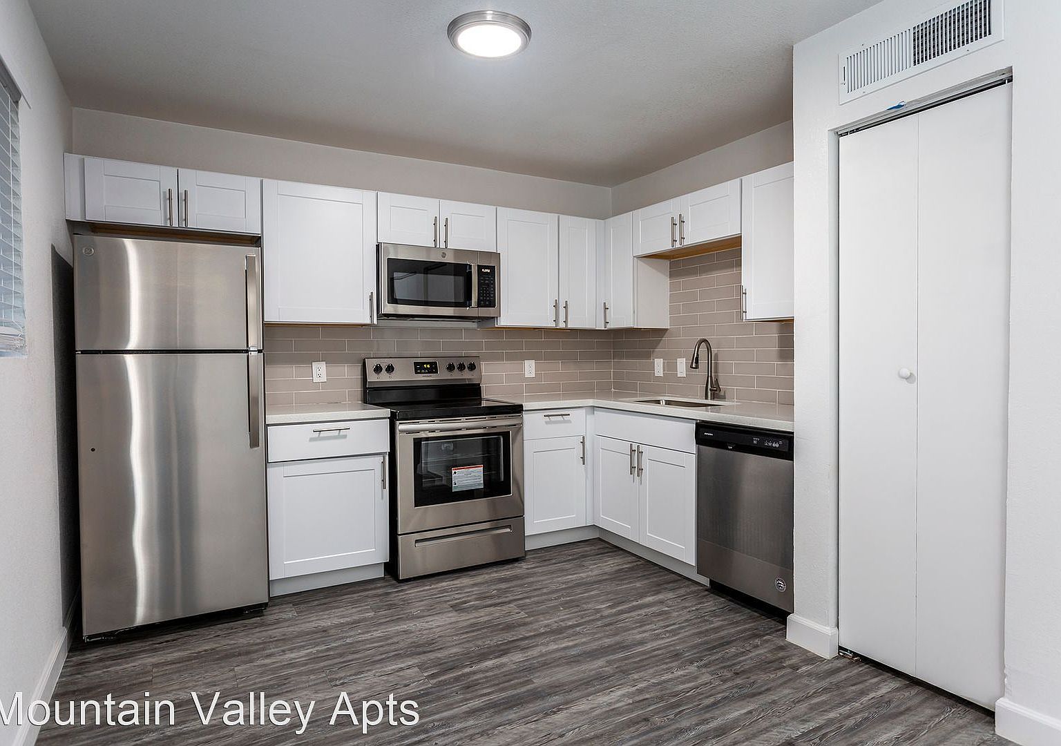 120 W Dobbins Rd #14248368, Phoenix, AZ 85041 | Zillow