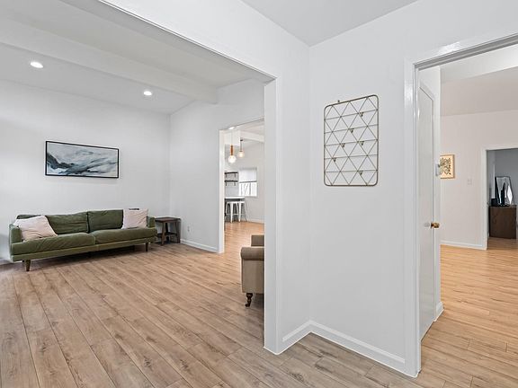 7210 Mobud Dr, Houston, TX 77074 | Zillow