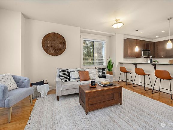 1025 NE 125th Street UNIT C, Seattle, WA 98125 | MLS #2306031 | Zillow