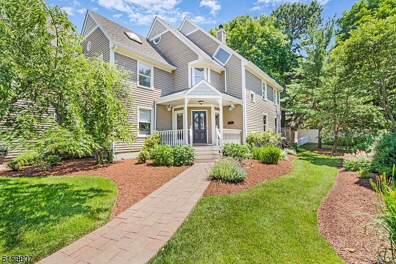 24B W Main St, Mendham, NJ 07945 | Zillow
