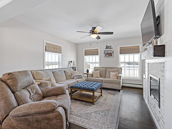 24 Rosart Lane, Gardiner, ME 04345 | Zillow