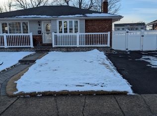 24 Sugar Maple Road, Levittown, NY 11756 | MLS #817088 | Zillow