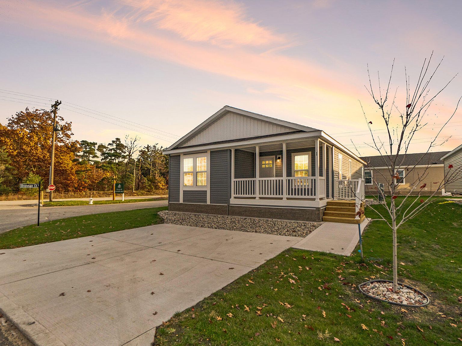 1283 E Ellis Rd #1, Muskegon, MI 49441 | Zillow