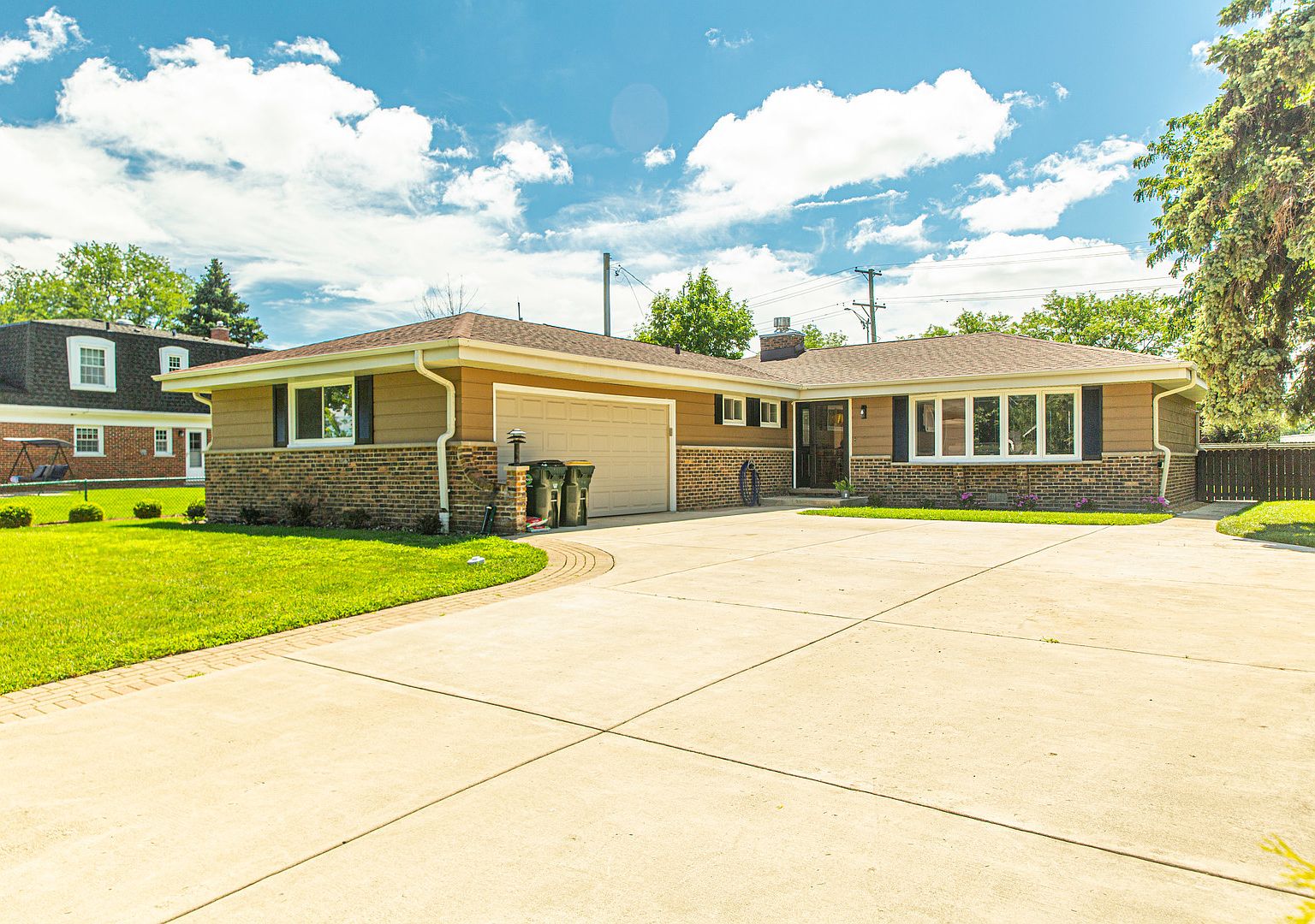 909 E Kimber Ln, Arlington Heights, IL 60005 | Zillow