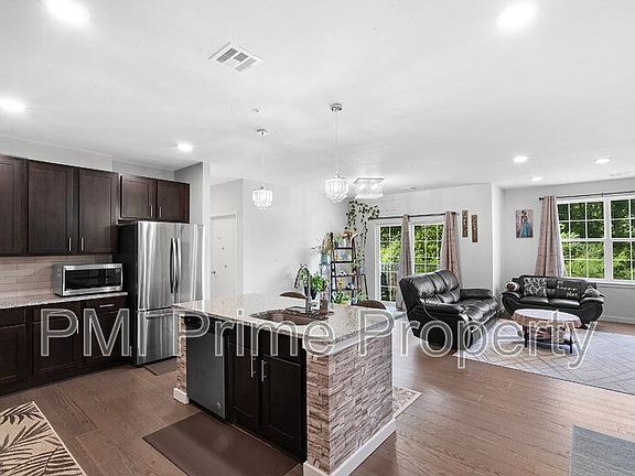625 Lorhan Dr, Piscataway, NJ 08854 | Zillow 625 Lorhan Dr, Piscataway, NJ 08854 | Zillow