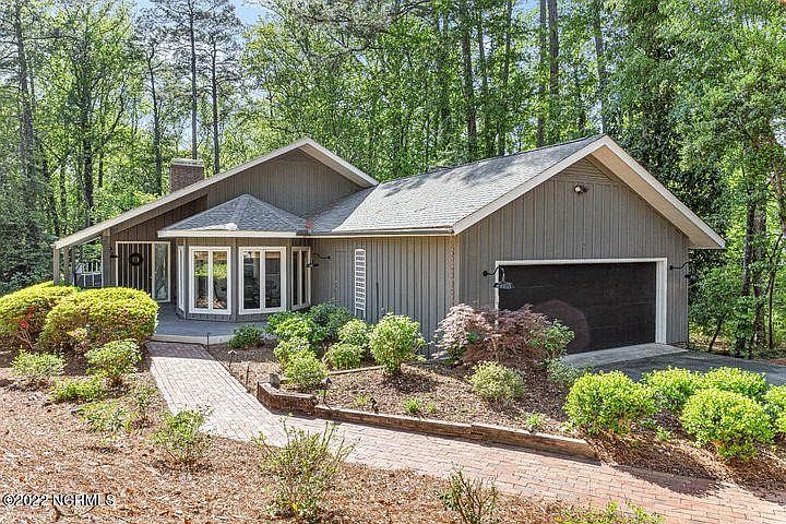 7 Inverness Pl, Pinehurst, NC 28374 | Zillow