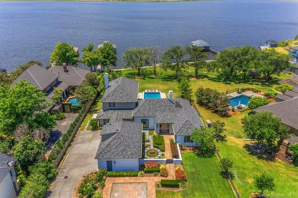 3235 Henderson Bayou Rd, Lake Charles, LA 70605 | Zillow