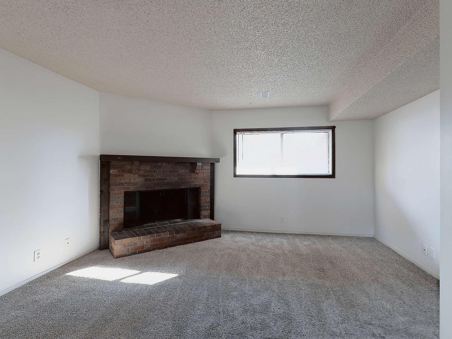 4927 Walker Ave #2X1, Lincoln, NE 68504 | Zillow