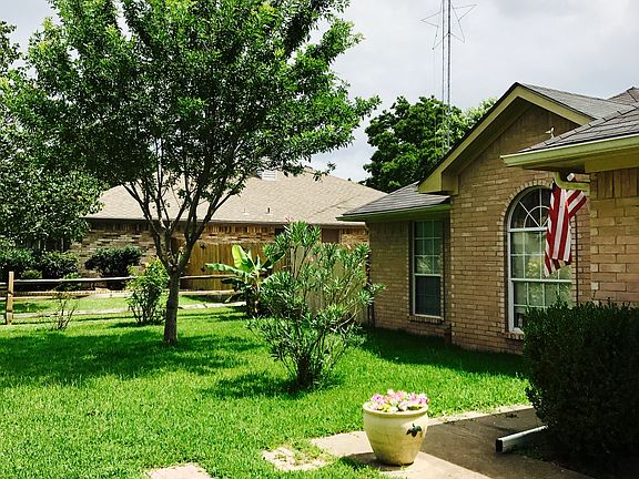 106 Ash Dr, Bullard, TX 75757 | Zillow