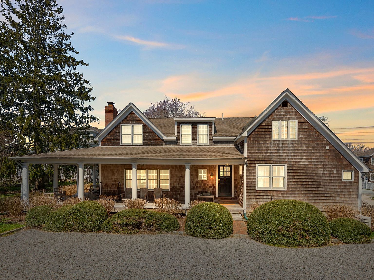 215 Windmill Ln, Southampton, NY 11968 | Zillow