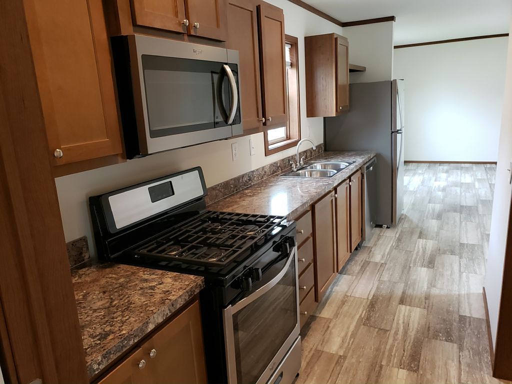 2525 County Line Rd #42, Des Moines, IA 50321 | Zillow