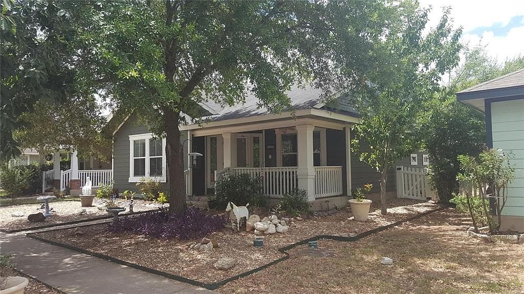 135 Chesser, Kyle, TX 78640 | Zillow
