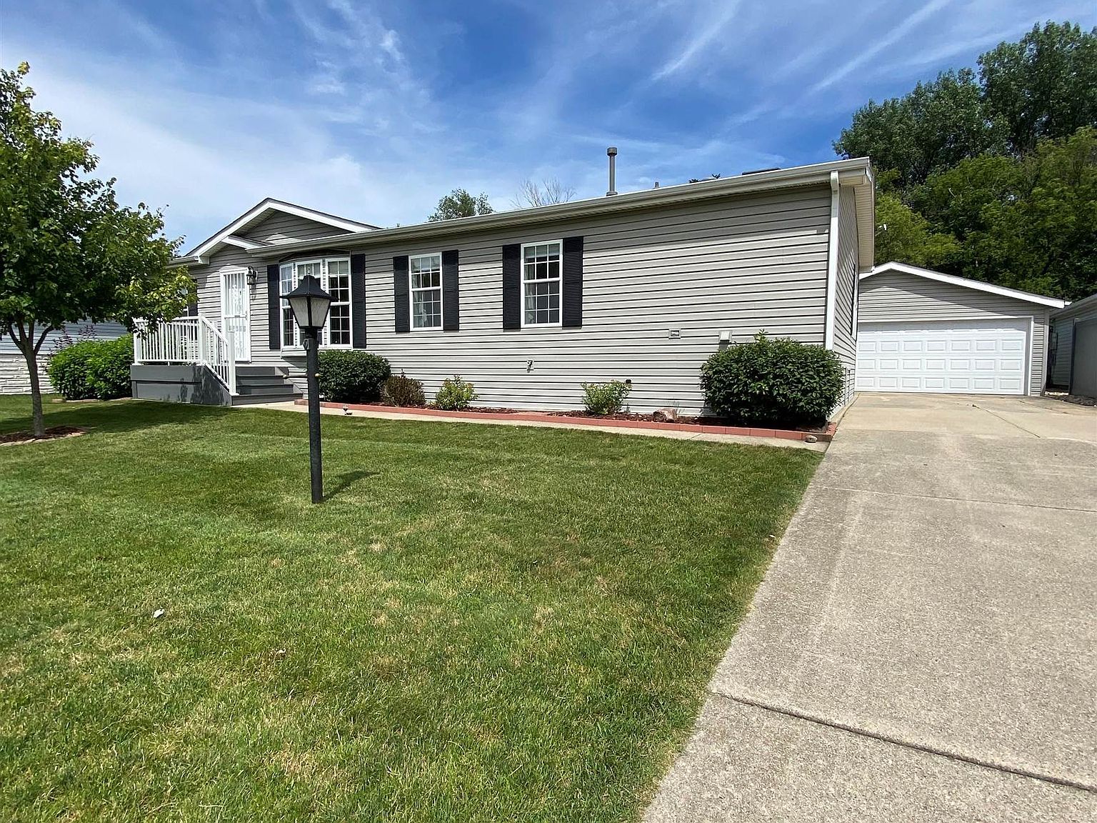 8703 Springwood Ct, Roscoe, IL 61073 | Zillow