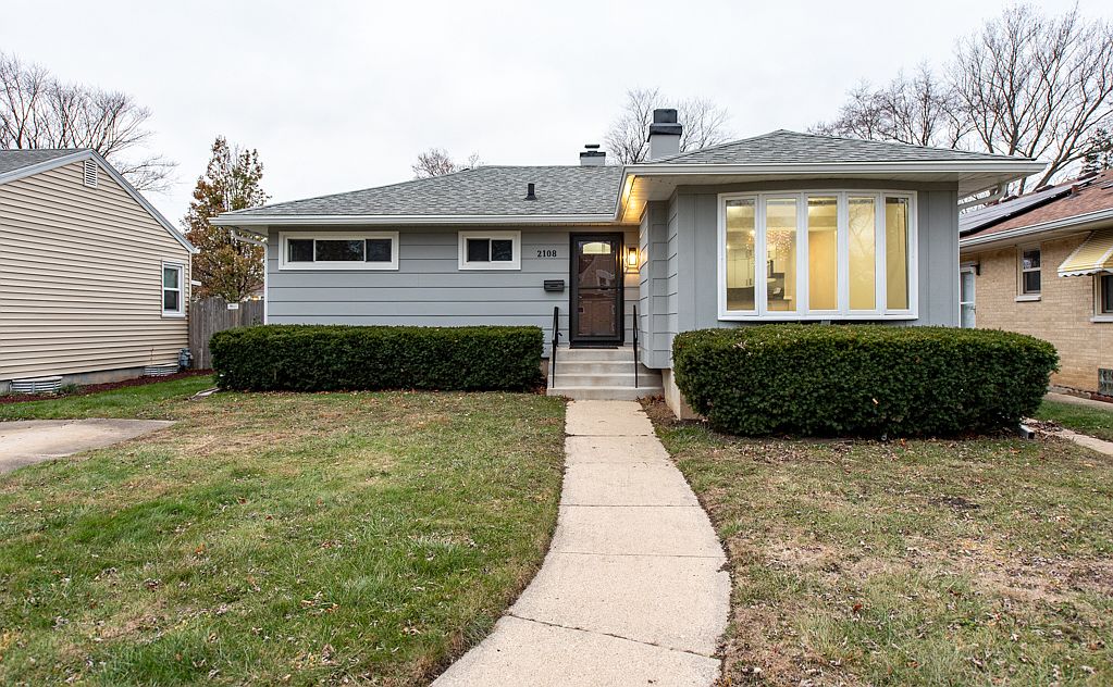 2108 Elizabeth Ave, Zion, IL 60099 | Zillow