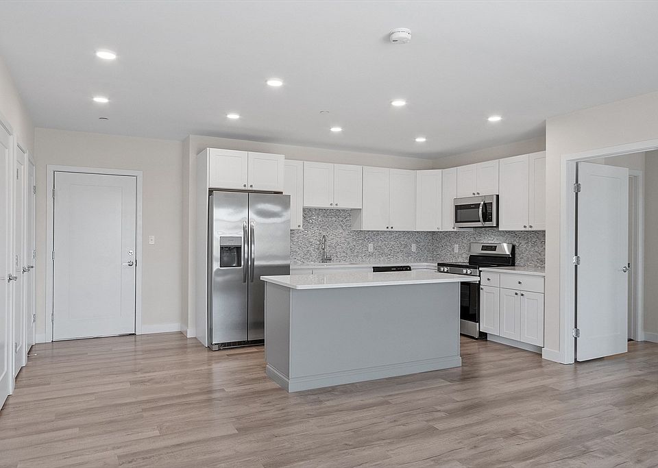 Acre Crossing - 652 Merrimack St Lowell MA | Zillow