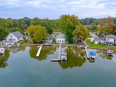 6731 Campau Lake Dr SE, Alto, MI 49302 | Zillow