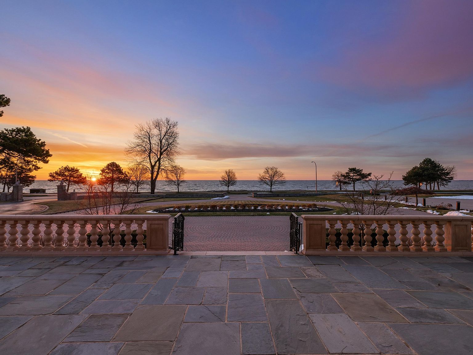 505 Lake Shore Dr, Grosse Pointe, MI 48236 | Zillow