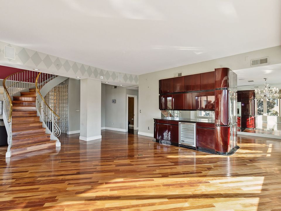 5055 Addison Cir Addison TX | Zillow