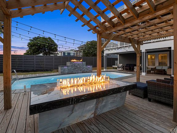 890 Lighthouse Dr, Corolla, NC 27927 | MLS #123007 | Zillow