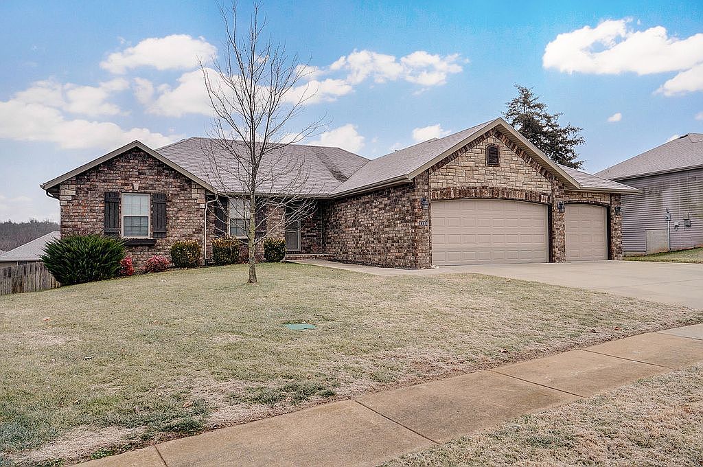 1188 S Erika Ave, Springfield, MO 65802 | Zillow