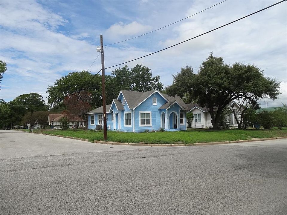 1045 9th St, Hempstead, TX 77445 | MLS #37429172 | Zillow