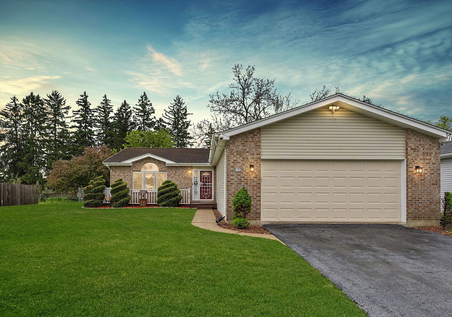 170 Cedarwood Dr, Steger, IL 60475 | Zillow