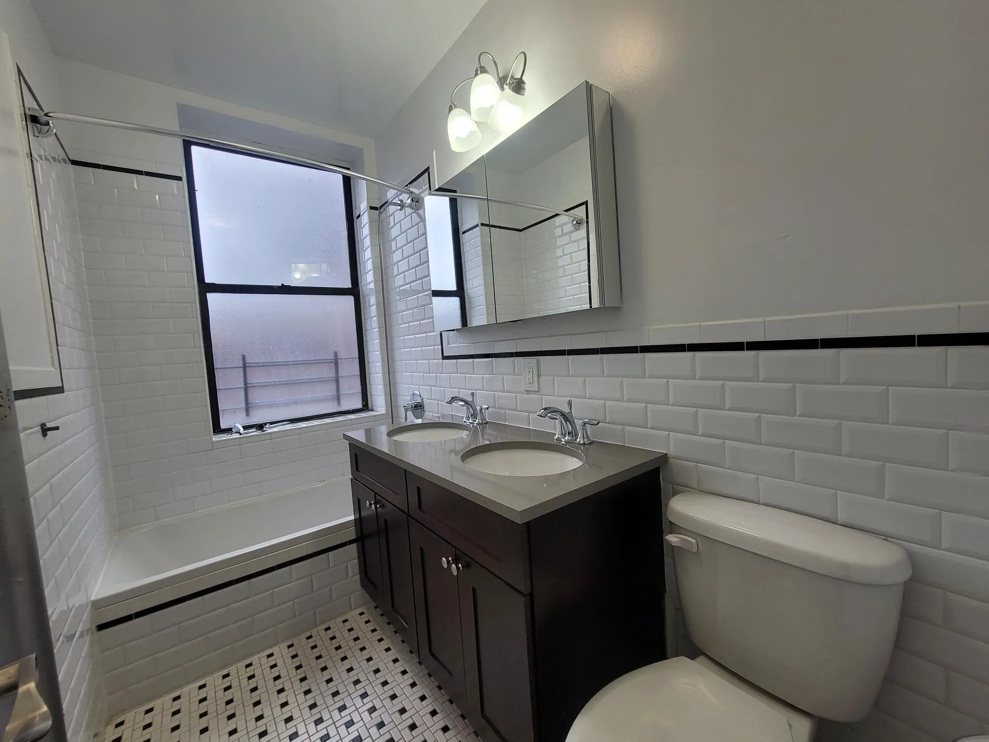 27 East 124th Street #3B in South Harlem, Manhattan | StreetEasy