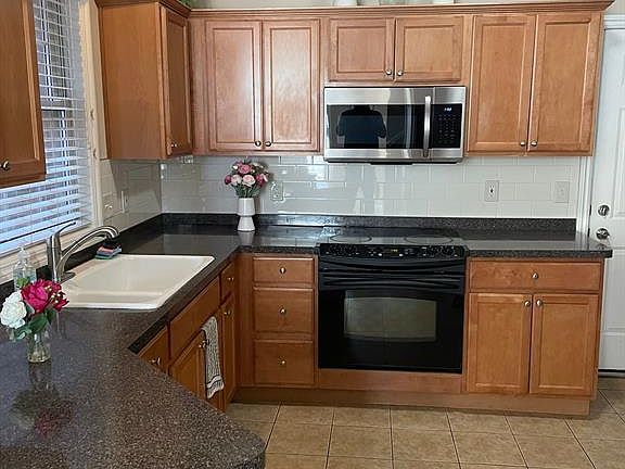 1542 Commodore Cir, Canton, MI 48187 | MLS #20240026108 | Zillow