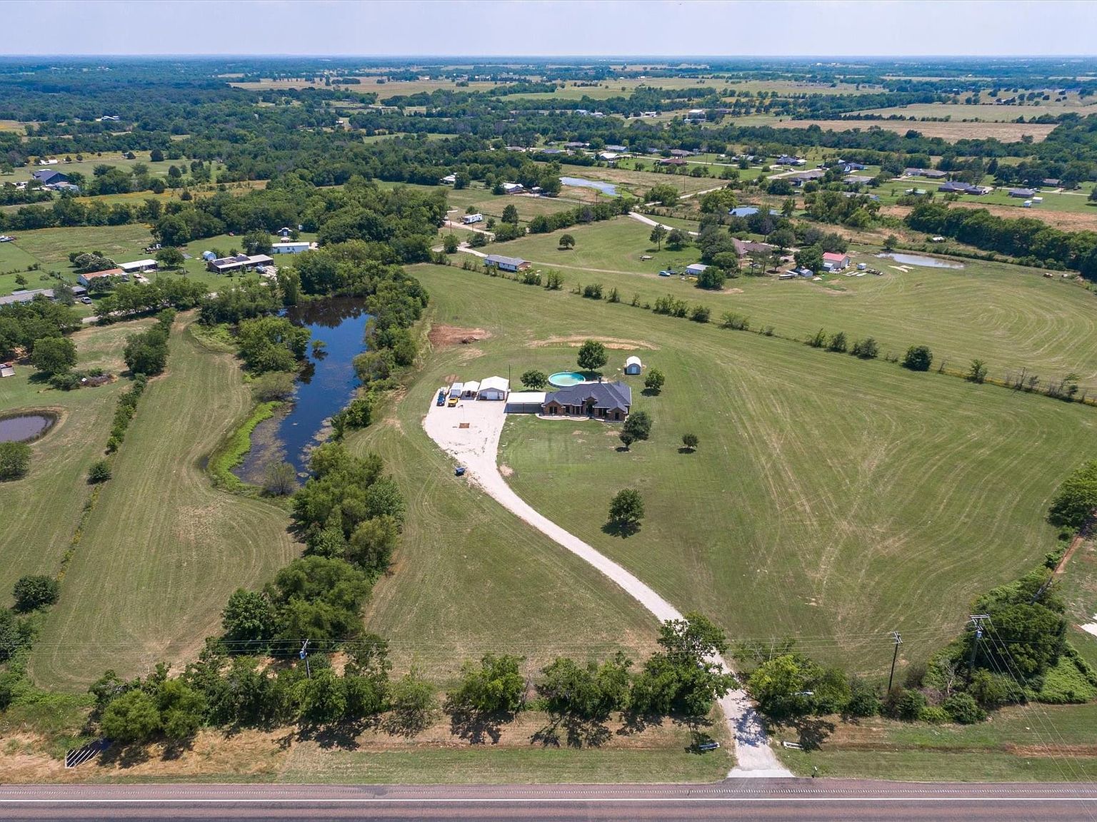 21729 Us Highway 80, Wills Point, TX 75169 | MLS #90950767 | Zillow