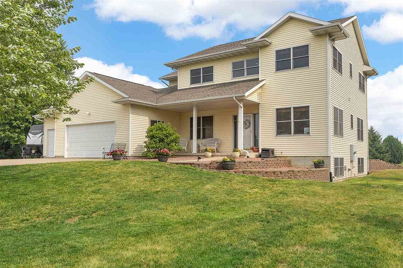 7958 218th Ave, Martelle, IA 52305 | Zillow