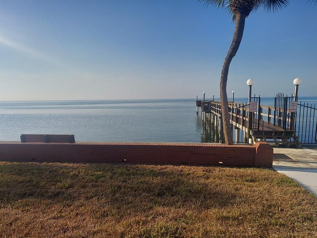 605 Pinellas Point Dr S #101, Saint Petersburg, FL 33705 | Zillow