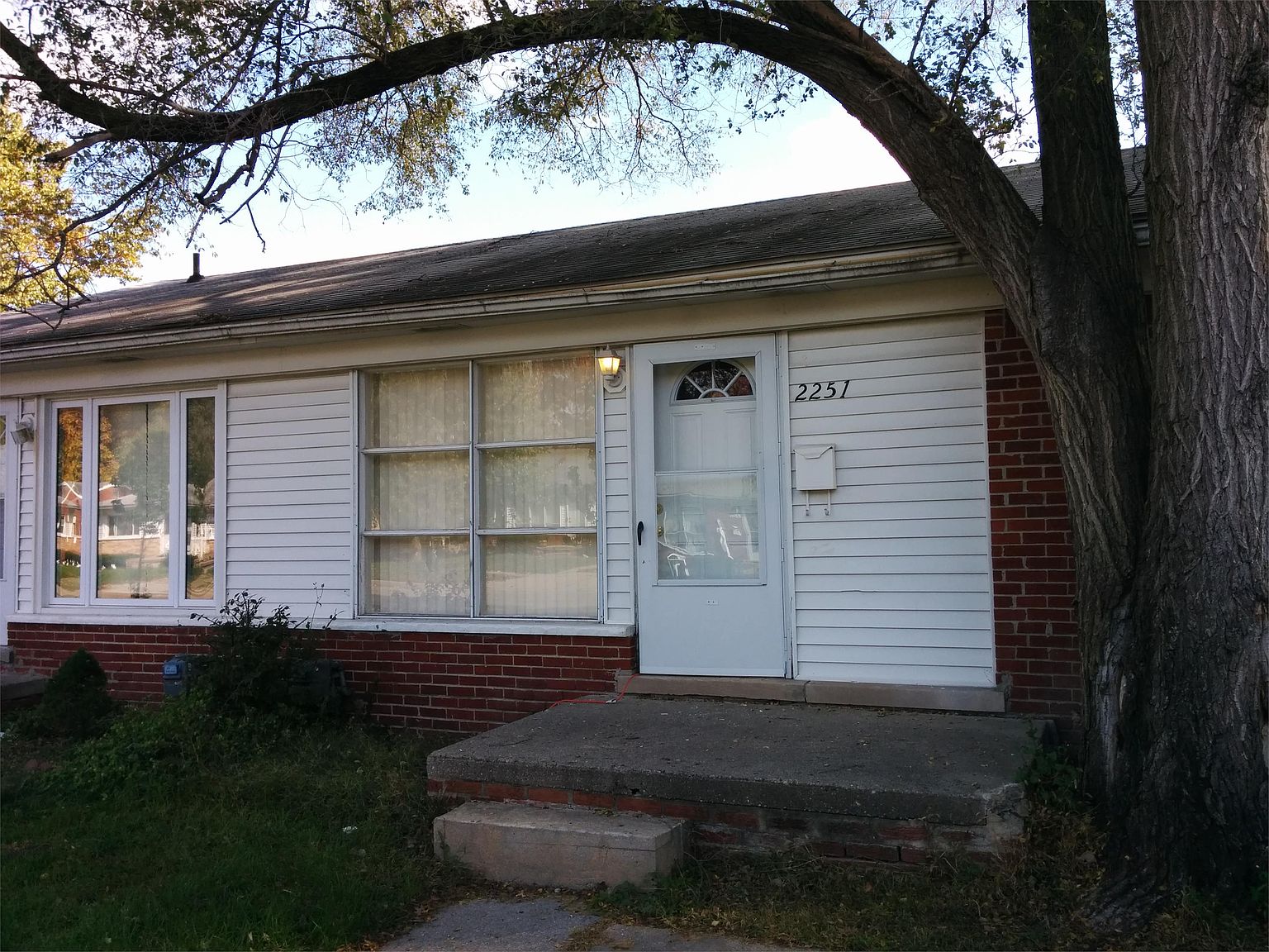 2251 Stieber St, Westland, MI 48186 | Zillow