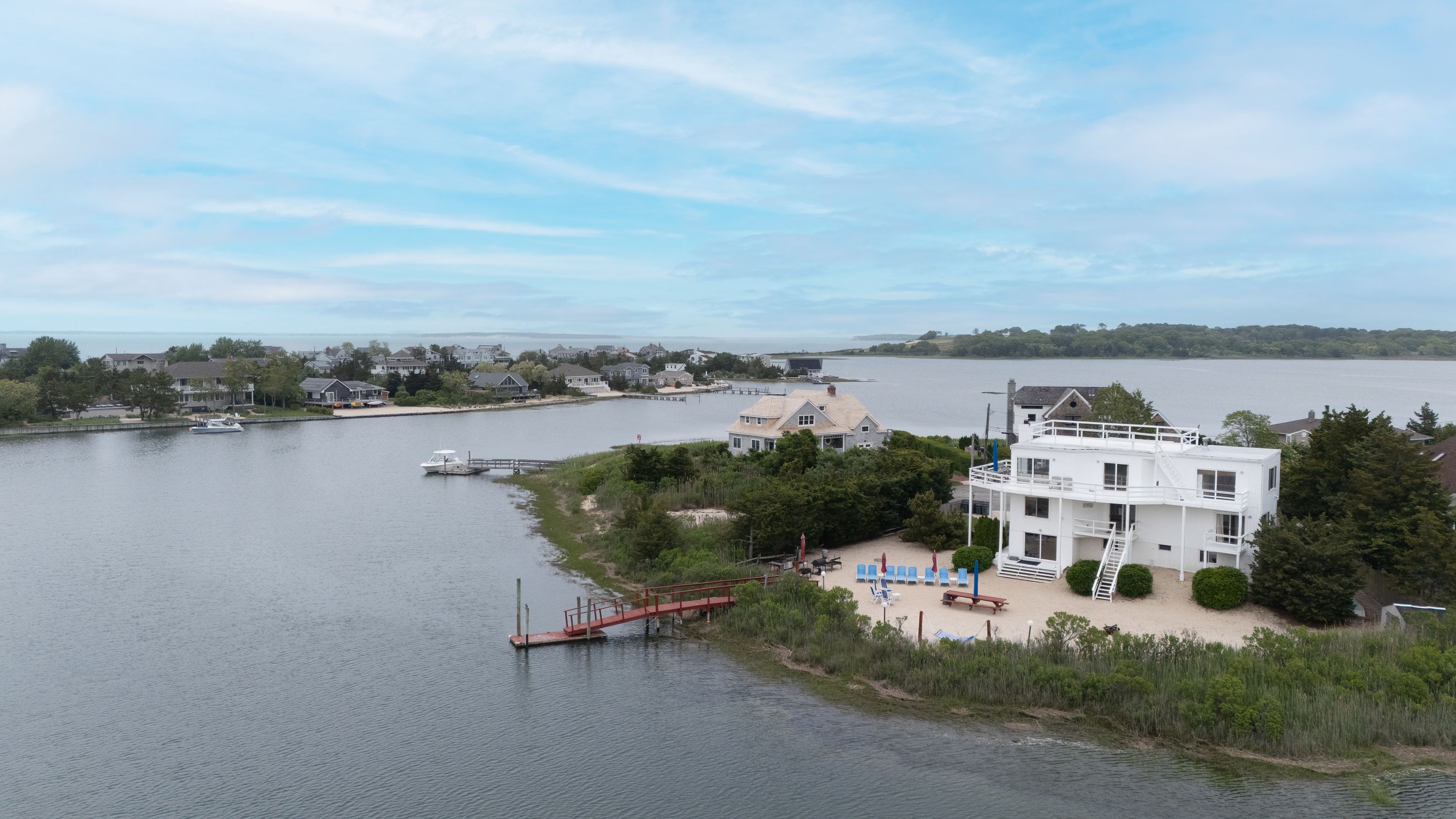 19 Cold Spring Ct, Southampton, NY 11968 | Out East