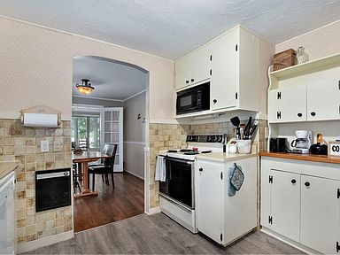 980 Lakewood St, Pullman, MI 49450 | Zillow