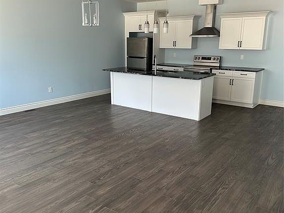 508 Water Rd, Amherstburg, ON N9V 0H1 | Zillow