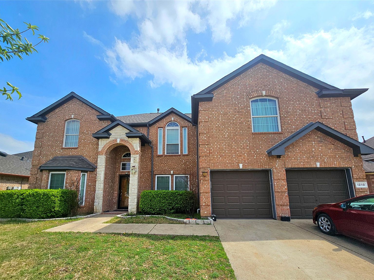 1210 Autumn Dr, Mansfield, TX 76063 | MLS #20889969 | Zillow