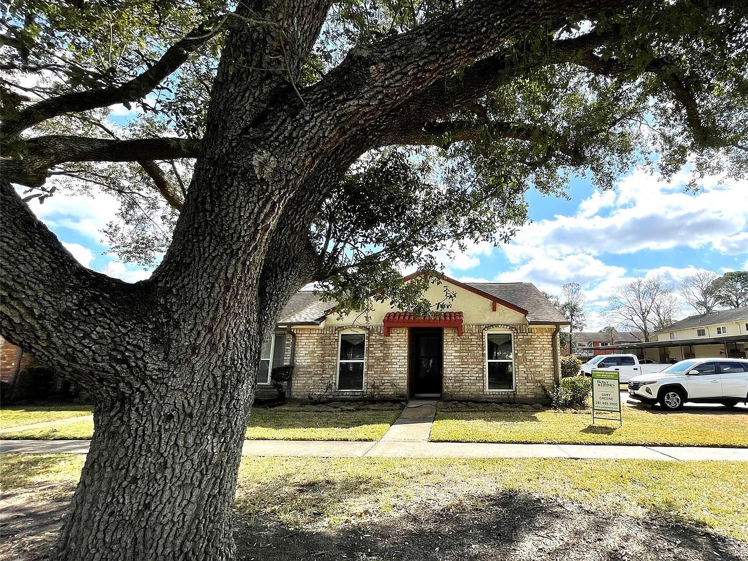 3762 Laura Leigh Dr, Friendswood, TX 77546 | Zillow