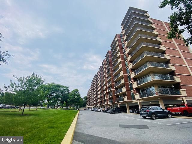 1300 Army Navy Dr APT 623, Arlington, VA 22202 | Zillow