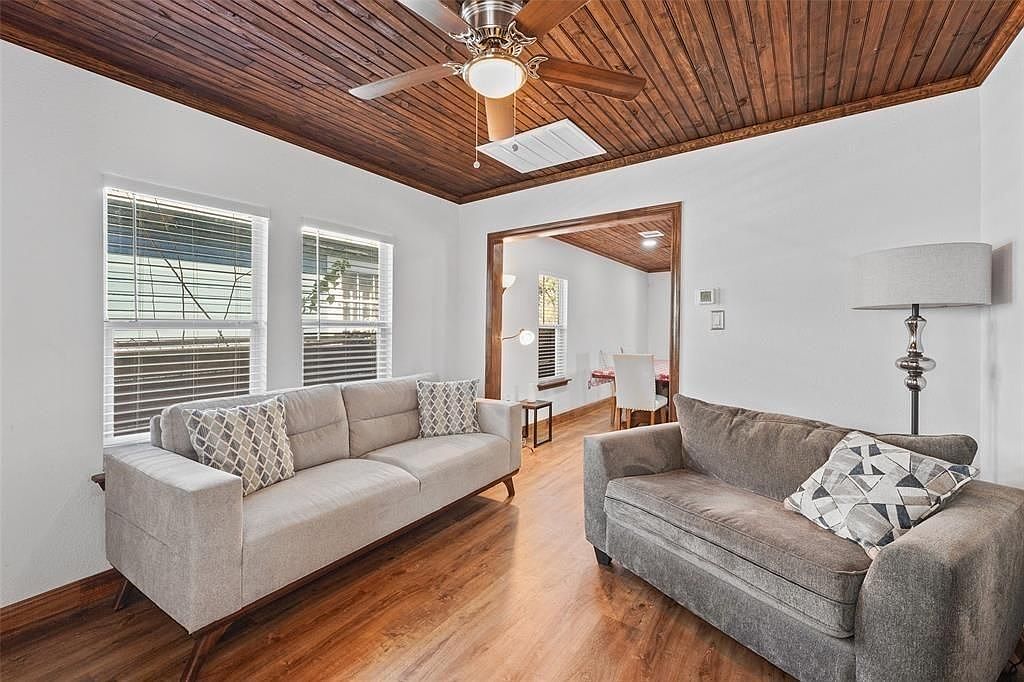 7623 Avenue, Houston, TX 77012 | Zillow