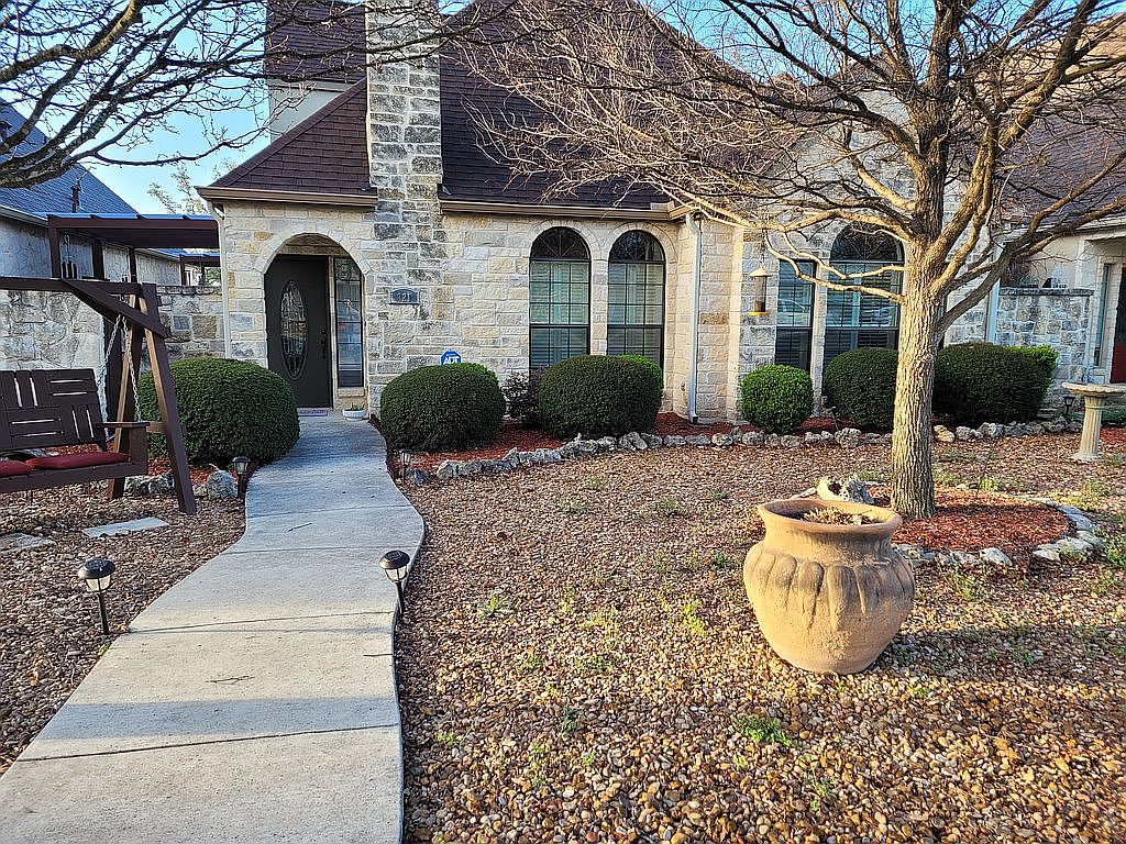 321 E Bandera Rd, Boerne, TX 78006 | Zillow