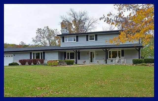 906 Middle Ridge Dr, Hubertus, WI 53033 | Zillow