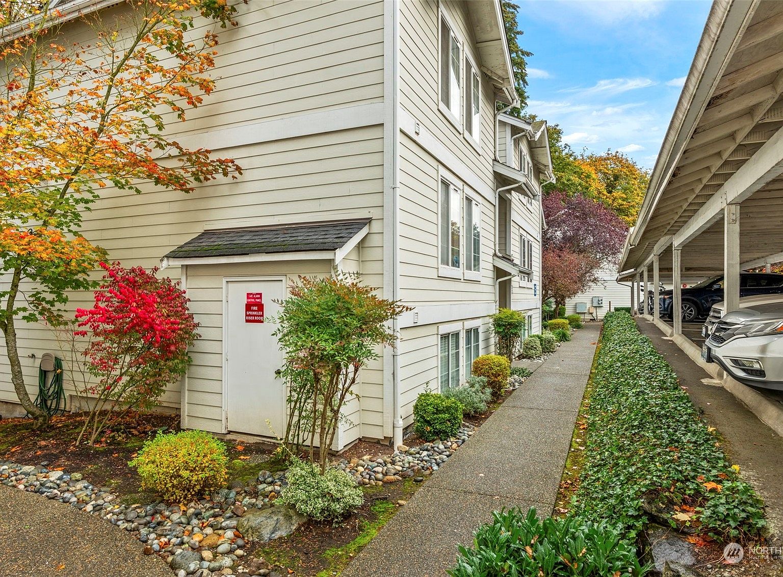 3800 NE Sunset Boulevard UNIT E-202, Renton, WA 98056 | MLS #2304760 ...